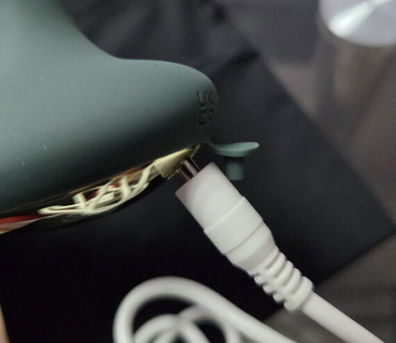 LELO Hugo 2 review (Is it worth the upgrade?)