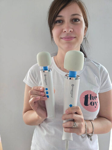 Magic Wand Mini Review: What This "Miniature Legend" Actually Does to ...