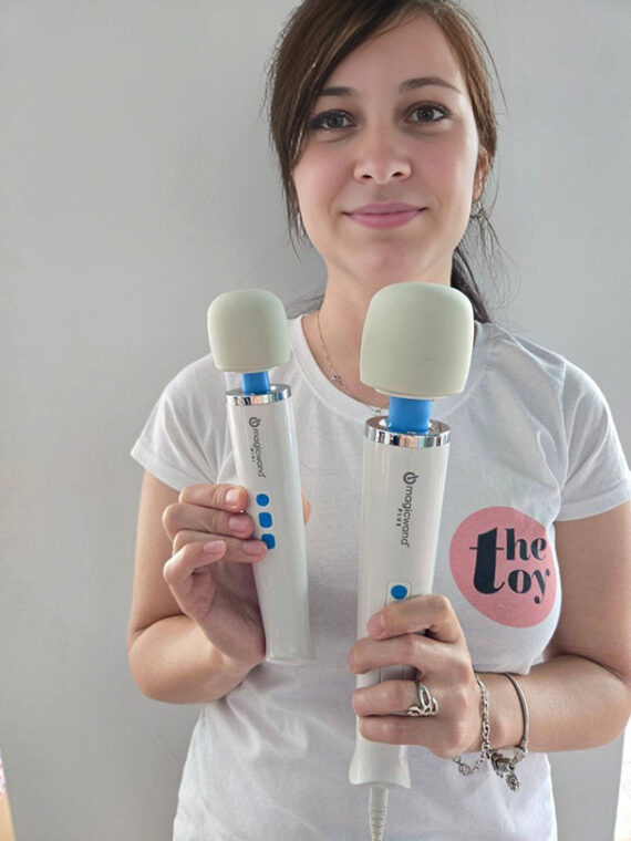 Magic Wand Mini Review: What This "Miniature Legend" Actually Does to ...